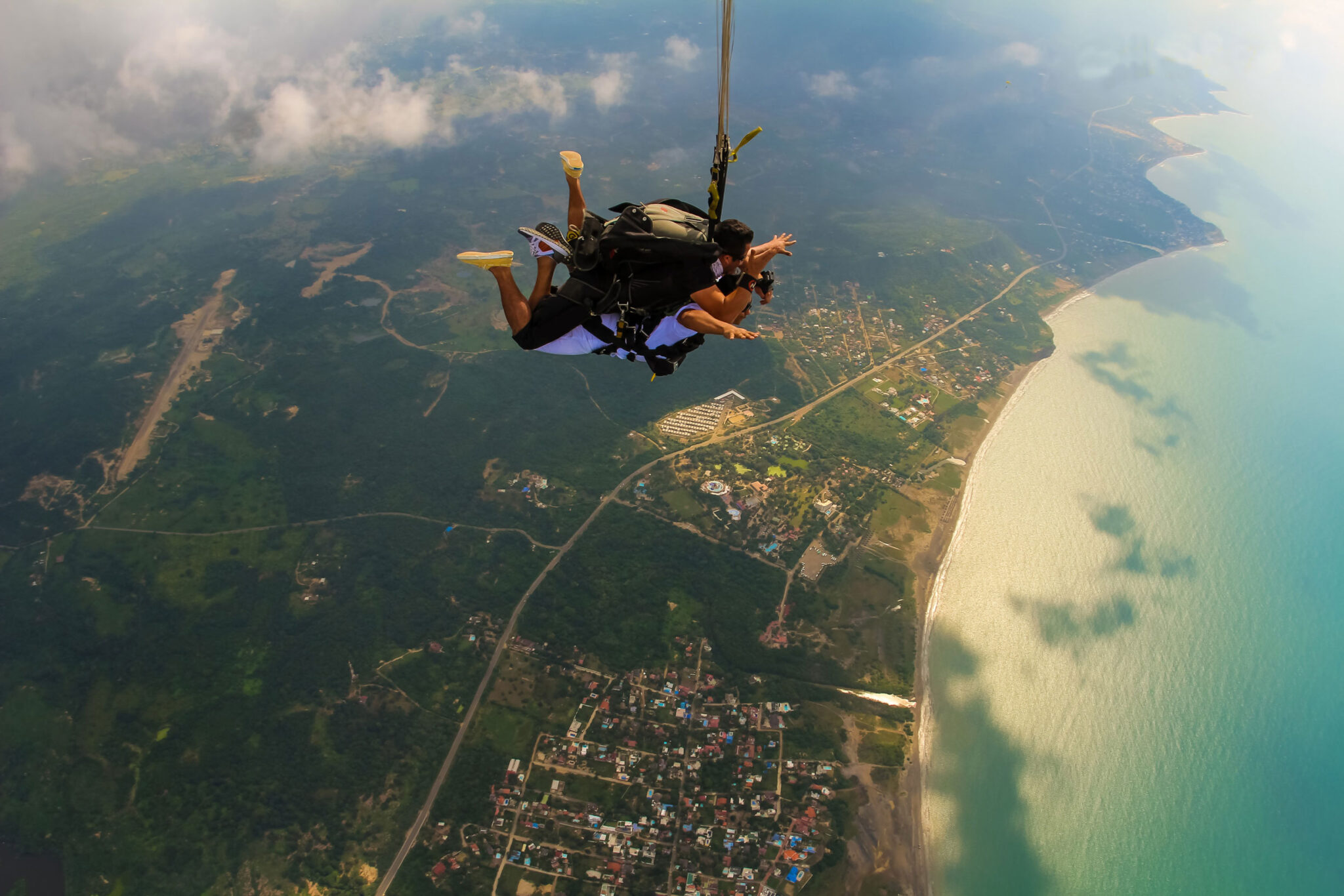Skydiving in Cartagena - Guanabana Tours - Skydive Over the Caribbean